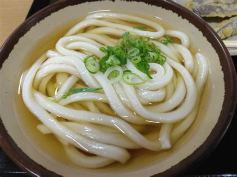 饂飩かけ巡り さか枝うどんグループ唯一のアーケード街内