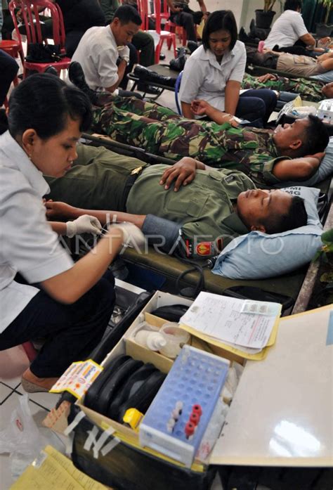 DONOR DARAH TNI ANTARA Foto