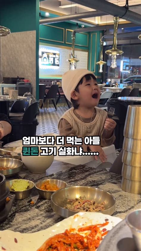 태희 그리고 본이엄마 어디에나 꽃은 피어있었고 어디에나 사랑도 피어있었다 봄 그리고 본 🌸 사랑해 마이본 꽃이 어디든 피어있는 봄처럼 널 사랑하는 마음도 그 어디든