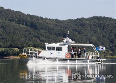환경부 장관 대청호 녹조 점검 연합뉴스