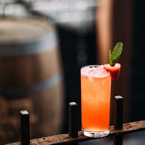 The Jailhouse Sipping Through The Weekend 🍓