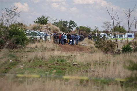 South Africa Refuses Aid For 4000 Illegal Miners Trapped Underground