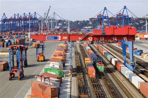 Hamburg Największy Port Kolejowy Europy Pgt