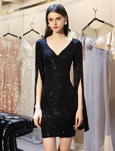 Sheath Column Sparkle Elegant Homecoming Cocktail Party Dress V Neck