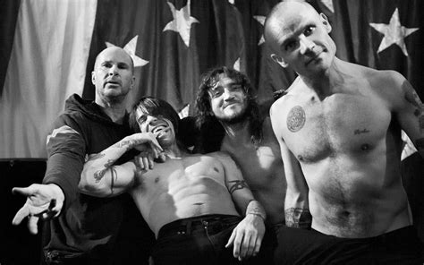 Perfil A 35 Años Del Nacimiento De Los Red Hot Chili Peppers Los Amos
