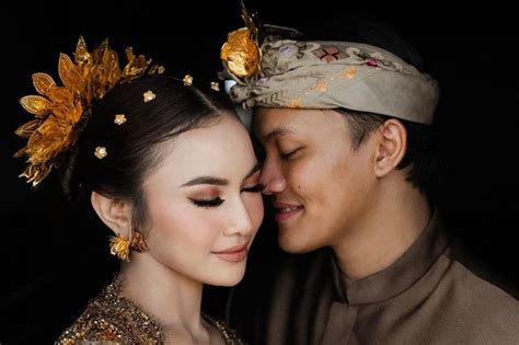 SINDO Hi Lite Perjalanan Cinta Rizky Febian Dan Mahalini Yang Menikah