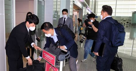 미국 출국하는 박진·최형두 의원 백신 확보 위해