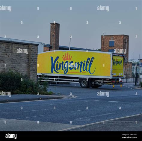 Delievery Truck Hi Res Stock Photography And Images Alamy