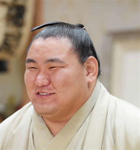 横綱豊昇龍が誕生、臨時理事会では全会一致で承認 照ノ富士引退による32年ぶりの横綱空位救う 大相撲写真ニュース 日刊スポーツ