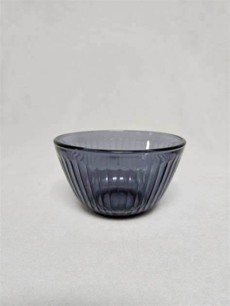 Pyrex Purple Ribbed 3 Cup Mixing Bowl 7401 S 750 Ml Etsy