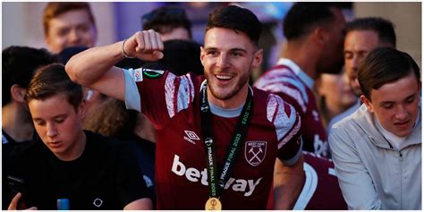 West Ham Declan Rices Comment On Live Tv Forces An Apology From Bbc News