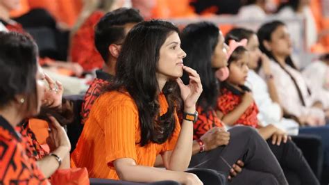 After Srh Defeated Lsg Handily Kavya Marans Reactions Go Viral See