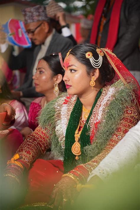 रक्षा बम