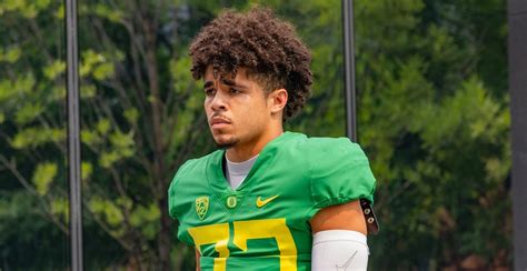 Transfer Dbs Tysheem Johnson And Evan Williams Developing On Field