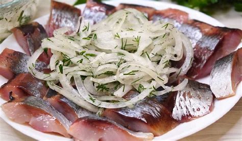 Засолка сельди в домашних условиях: 4 рецепта - Со Вкусом