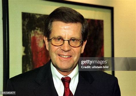 Manager Dpräsident Verband Der Automobilindustrie Porträt News Photo