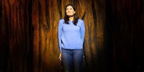 Listen Idina Menzel Sings Great Escape From New Musical Redwood