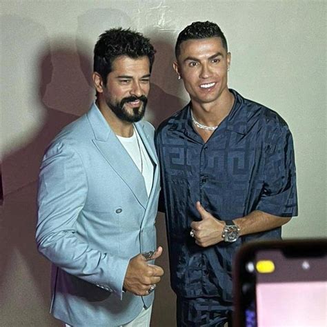 Burak Özçivit ile Ronaldo Suudi Arabistan da bir araya geldi Magazin
