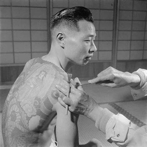 Japanese Gangster Vintage Photos Of Yakuza With Their Full Body Suit