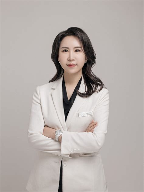 개선 어려운 목주름 ‘보툴리눔 톡신 주사 고려해보세요 세계일보