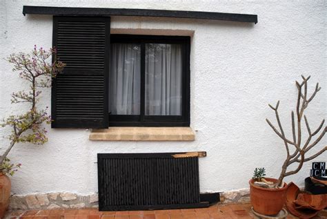 Invest In Storm Shutters Fl Living Hurricane Shutter Co