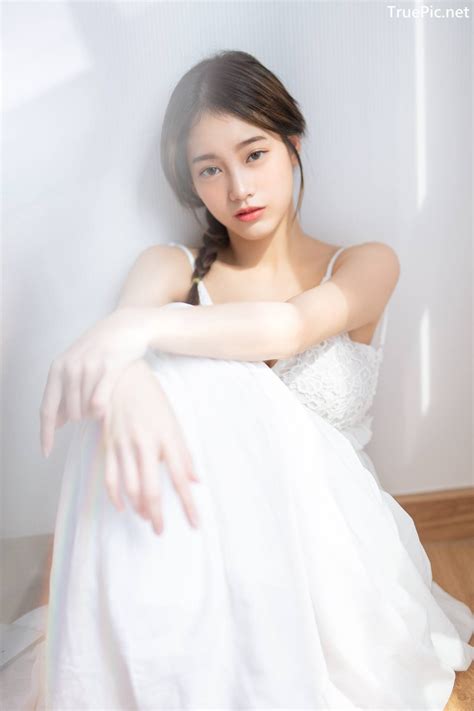 Thailand Model Pimploy Chitranapawong Beautiful In White Page 3