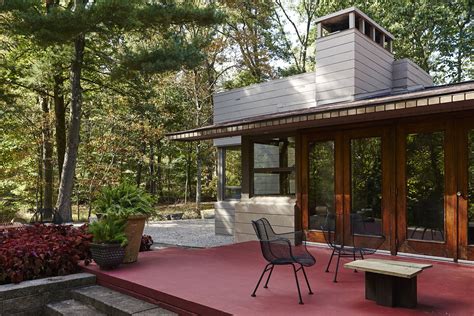 Photo 11 Of 11 In A Frank Lloyd Wright House Just Hit The Market In A