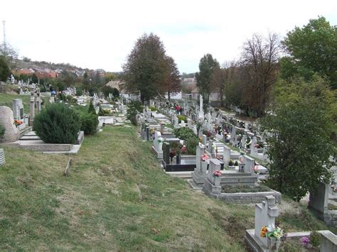 Leányvári Temető Leányvár Látnivaló Temető Leányvár Szálláshegyek Hu