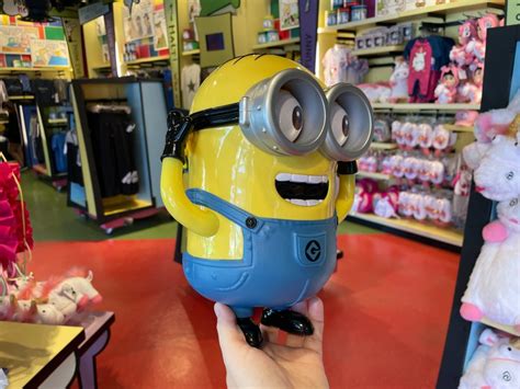 Minion Refillable Popcorn Buckets Pop Into Universal Orlando Resort