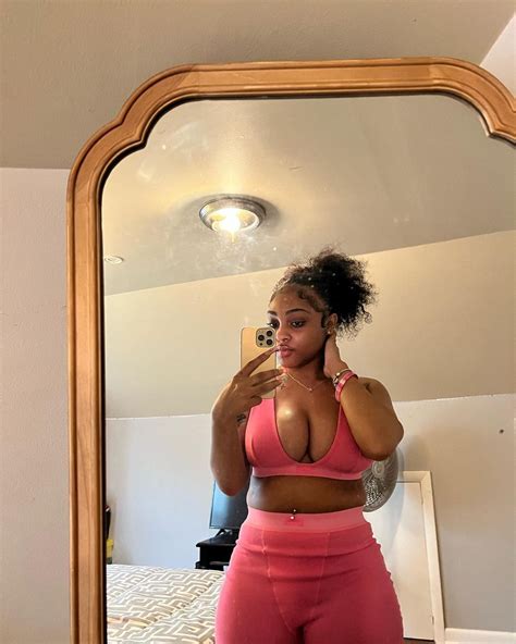 Pink Intro Shesfreaky