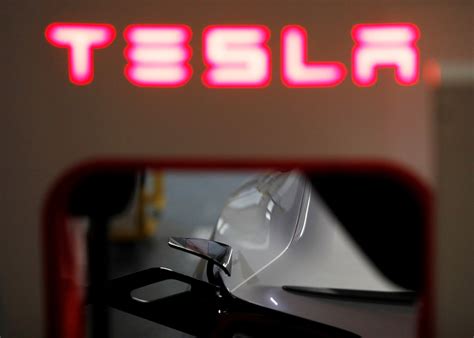 Tesla Subjects Women To Nightmarish Sexual Harassment At Factory
