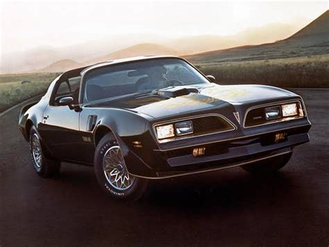 24 Famous Car Brands That Are Now History