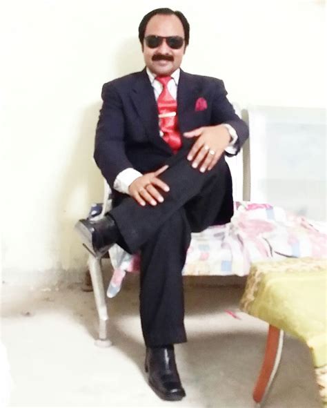 Pin En Syed Mustafa Shah