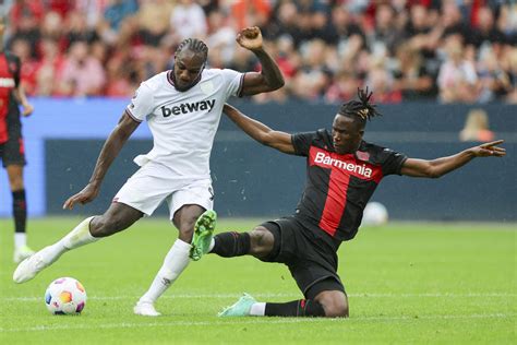 Leeds Now Eyeing 33 Year Old Pl Striker Who Said Sacking Bielsa Was Crazy