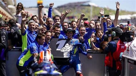 Alex Rins Idolai Valentino Rossi Sama Seperti Marc Marquez The Doctor