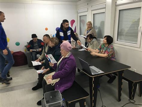 Мешканцям модульного містечка надали інформаційно консультаційні послуги