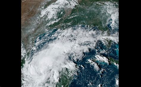 Se Forma Tormenta Tropical Karl En El Golfo De México José Cárdenas