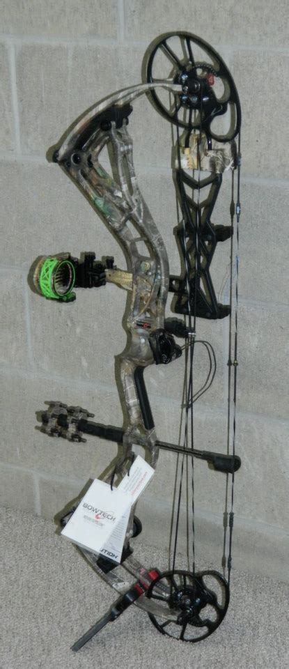 New Loaded Bowtech Solution Bow Package 50 To 60 Lb 25 To 30