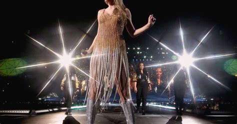 Swifties Searching For Work Can Make Up To Six Figures As A Taylor