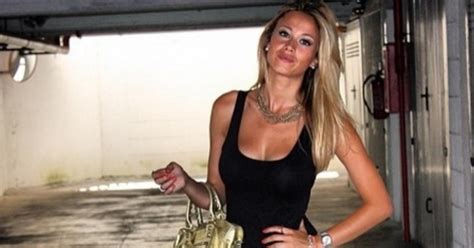 Hacker Mette Foto Hot Su Internet Della Giornalista