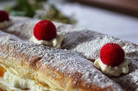 Hojaldre De Crema De Queso Y Naranja Confitada Cocinando Con Las Chachas