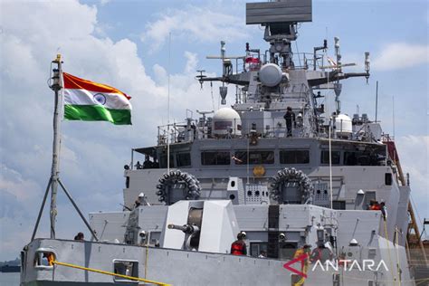 Kapal Perang INS Kavaratti India Merapat Di Batam ANTARA News