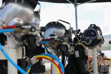 Dvids Images Mureng 23 Diving Prep And Extraction Drill [image 1 Of 9]