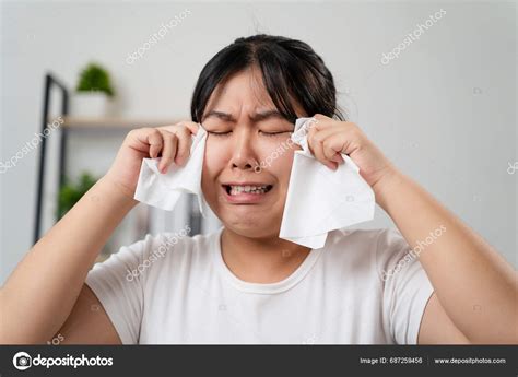 Portrait Sad Asian Woman Crying Wipes Her Tears Tissue Paper — Stock