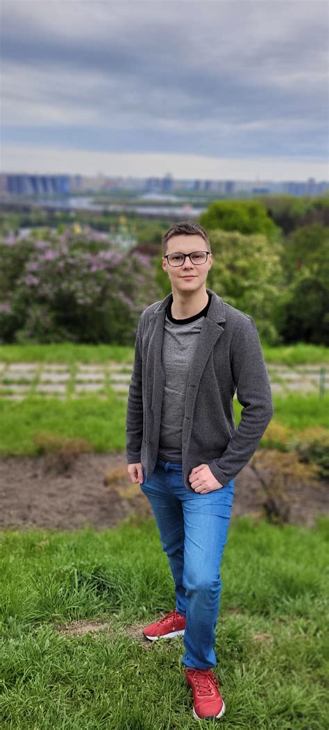 Dmytro Fedchyshyn Medium