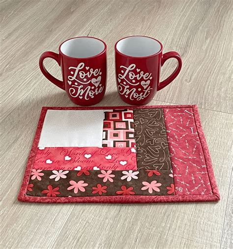 Handmade Retro Fabric Quilted Mug Rug Mug Rug Sewing Projects For Beginners Christmas Mug Rugs