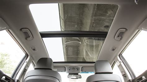 Tucson Sunroofmoonroof Image Tucson Photos In India Carwale