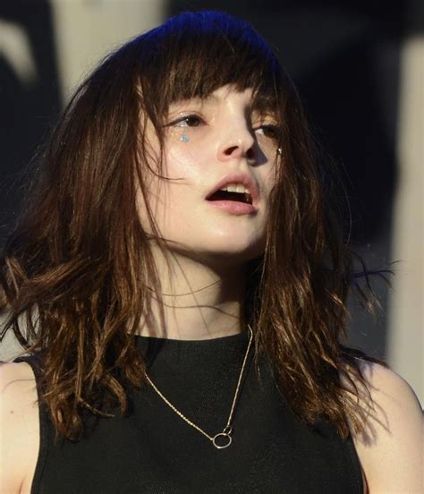 Lauren Mayberry Is Cute As Fuck Rjerkofftoceleb