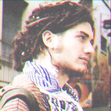 رمزيات شباب حزينه شاب يدخن حزين للتصميم