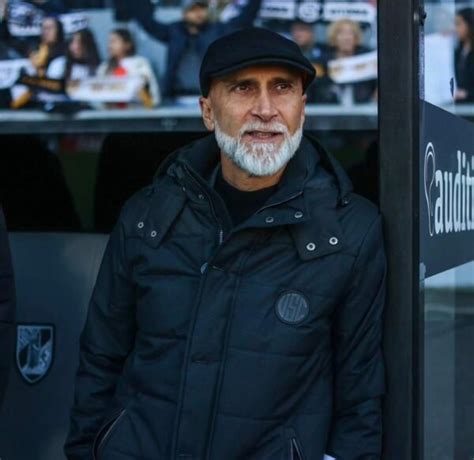 Estilo Peaky Blinders Entenda Por Que o Novo Técnico do Vasco Álvaro